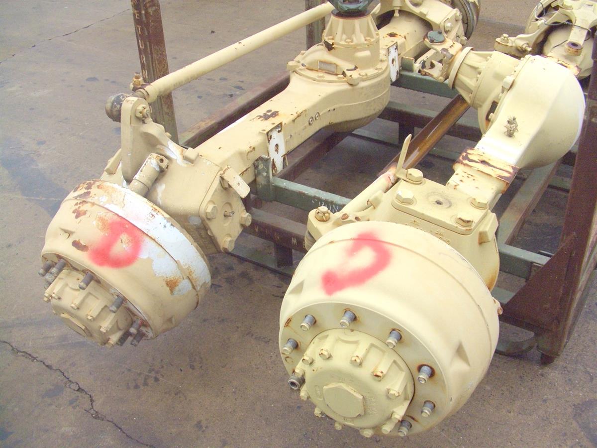 FMTV_Front_Axle_with_Hydraulic_Brakes