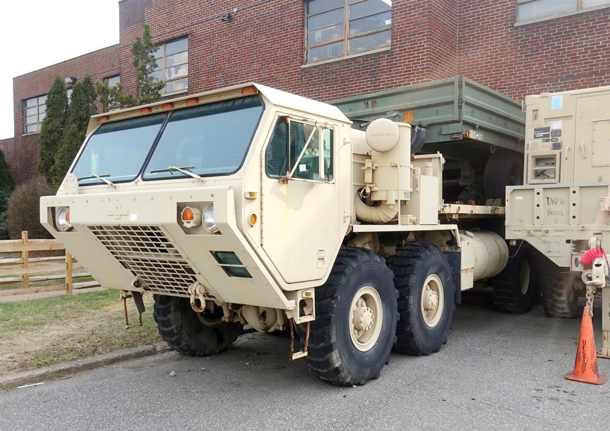 Oshkosh M985 Heavy Expanded Mobility Tactical Truck (HEMTT)