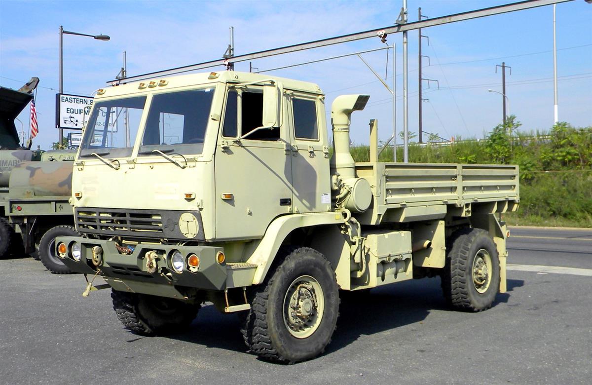 LMTV M1081 2 1/2 Ton Cargo Truck with Winch