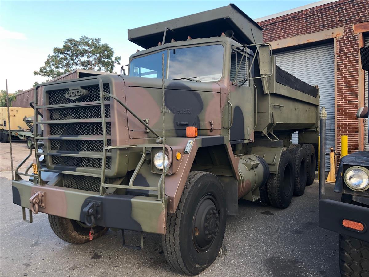 1979 M917 20-Ton 8x6 Dump Truck